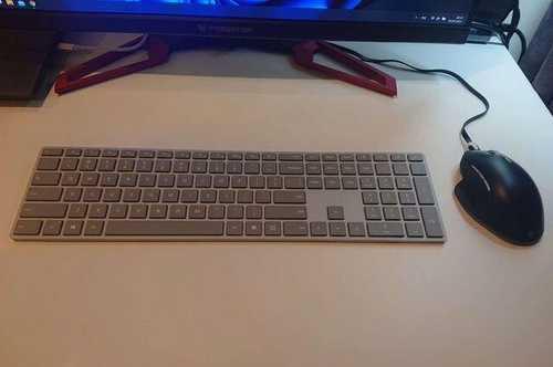 Клавиатура и мышь Microsoft Surface
