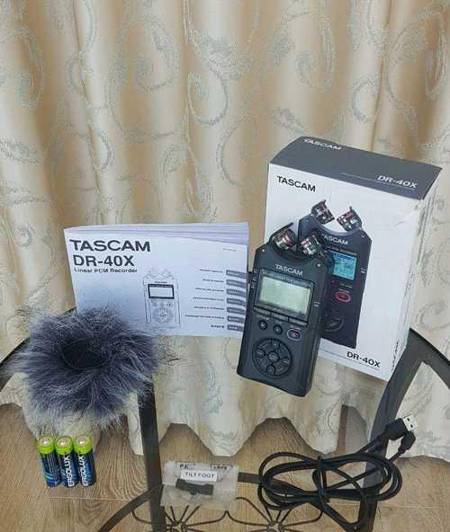 Рекордер/аудио-интерфейс Tascam DR-40X