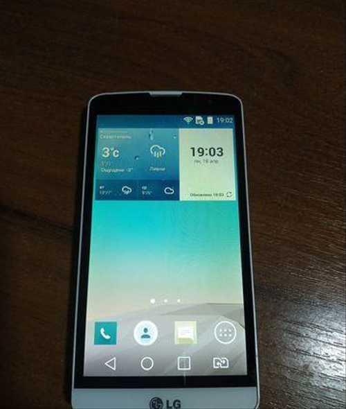 Смартфон LG L Bello D 335