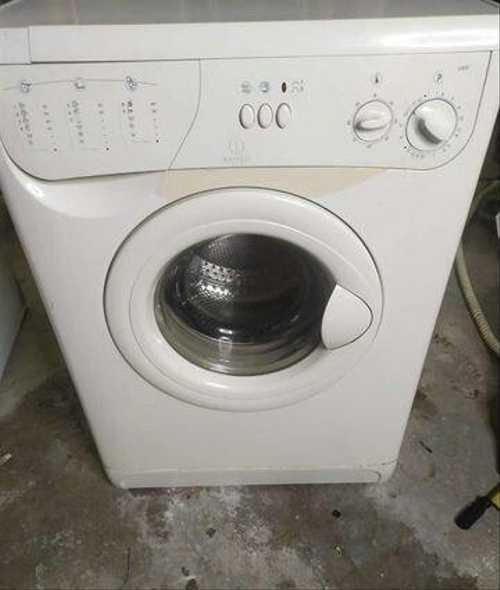 Indesit W 83 T