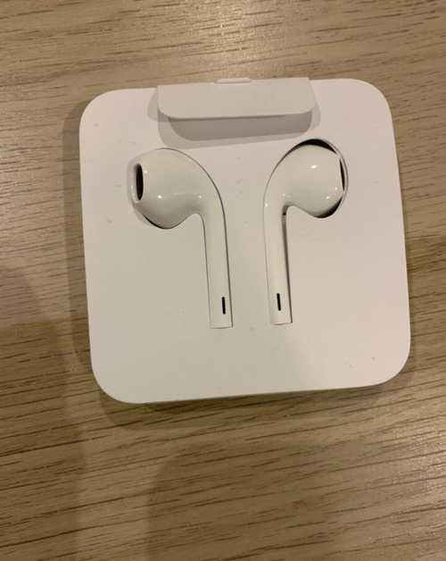 Наушники проводные EarPods