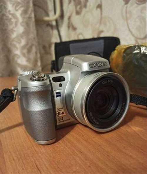 Фотокамера Sony CyberShot DSC H7