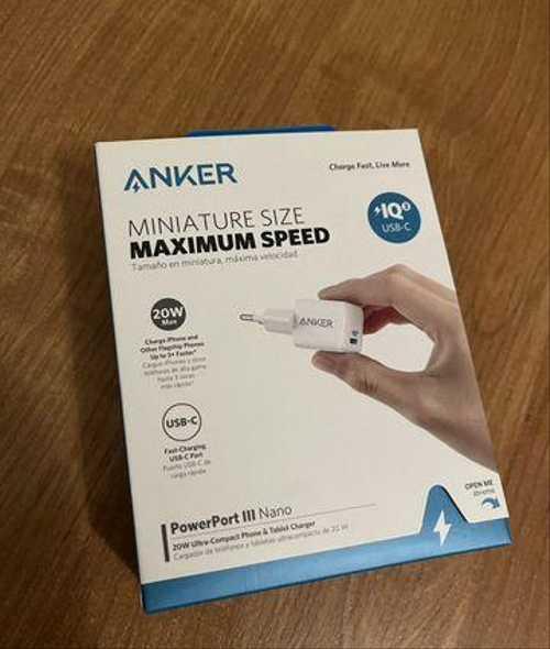 Зарядка Anker PowerPort 3 Nano 20 Вт