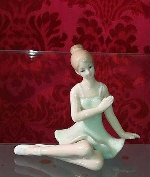 Фарфоровая статуэтка. Балерина