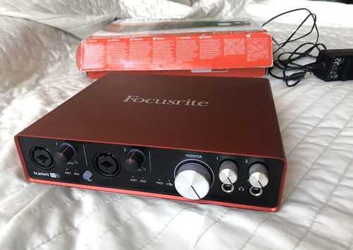 Scarlett Focusrite 6i6 2nd