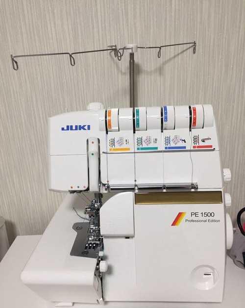 Коверлок merrylock 5550a. Juki pe1500 качество сорочек образец. Коверлок Juki pe 1500.