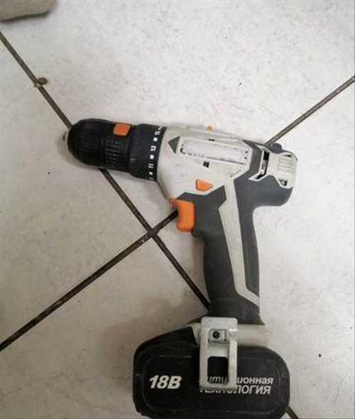 Шуруповерт Dexter CDT19LD (T7535)