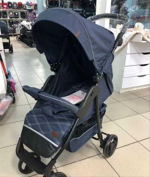 Коляска прогулочная Carrello Quattro
