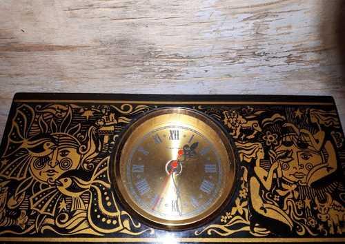 Часы настольные янтарь дерево кварц механический