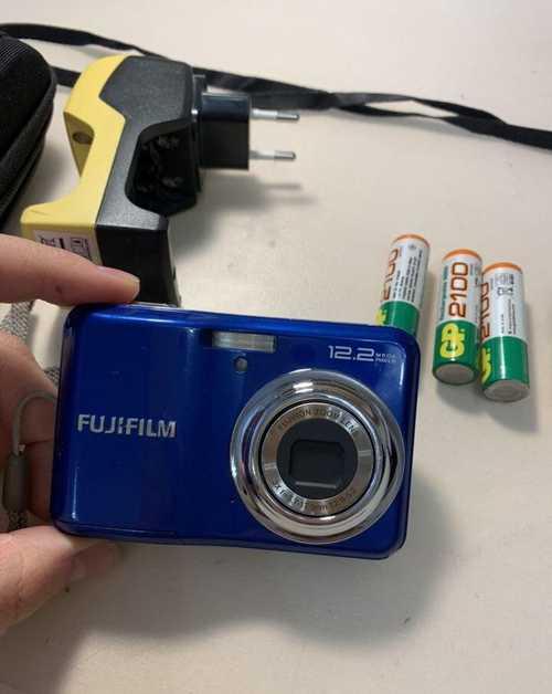 Компактный фотоаппарат Fujifilm 12.2 MP