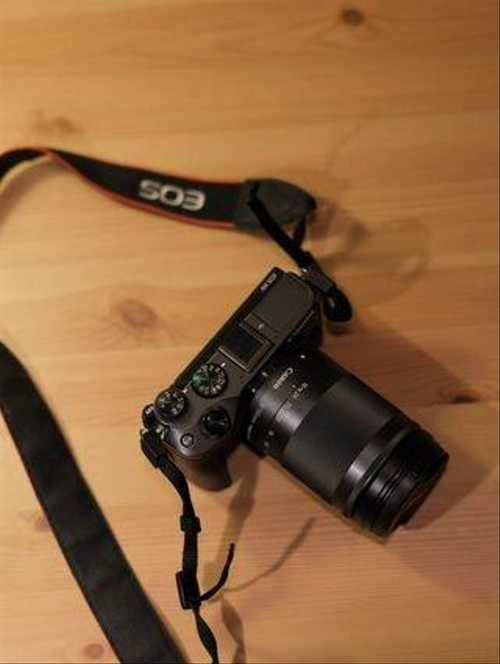 Камера Canon EOS M6 с универсальным зум-объективом