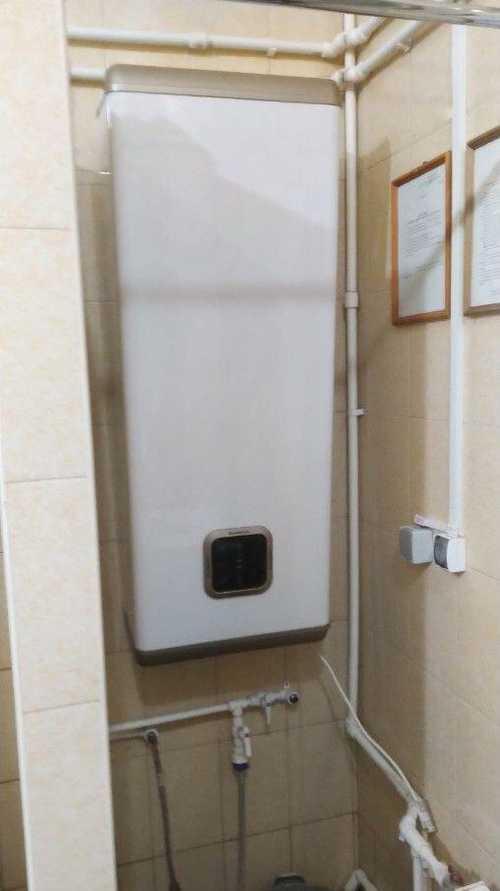 Водонагреватель Ariston 100л