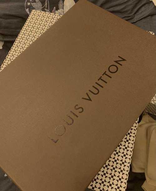 Коробка Louis Vuitton