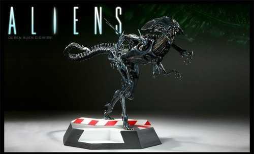 Sideshow Queen Alien Diorama