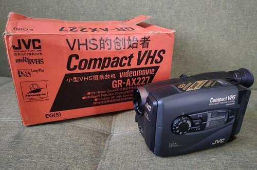 Видеокамера JVC GR-AX227