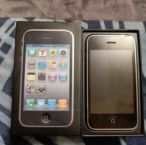 Телефон iPhone 3G S
