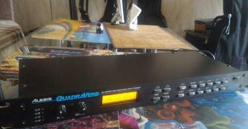 Гитарный процессор Alesis QuadroVerb USA отл.сост