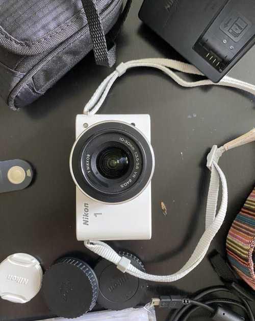 Продам фотоаппарат Nikon 1 J1