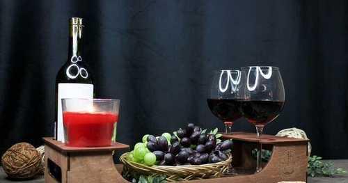 Деревянный винный поднос с бокалами