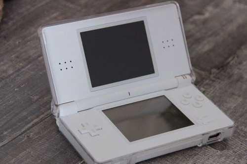 Nintendo DS lite