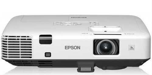 Профессиональный качественный видео проектор Epson