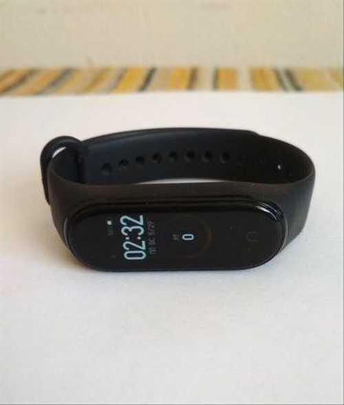 Фитнес трекер Xiaomi Mi Band 3 (xmsh05HM)