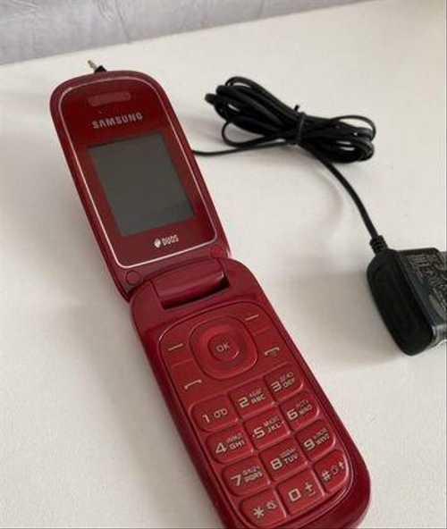 Телефон раскладушка Samsung GT-E1272