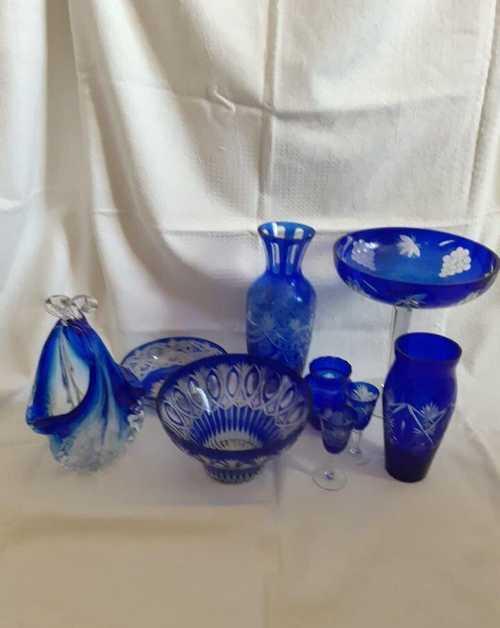 Синие вазы