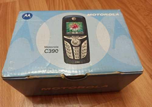 Телефон Motorola C390