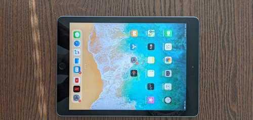 Планшет iPad 2018 128Gb WiFi