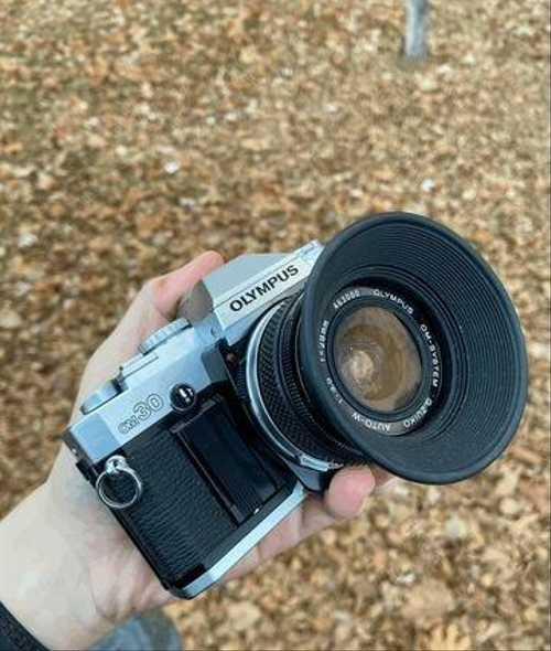 Olympus om-30 + zuiko 28mm пленочный фотоаппарат