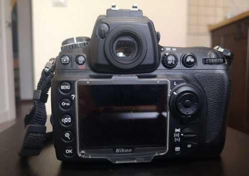 Продам комплект фотоаппаратуры с камерой Nikon D70