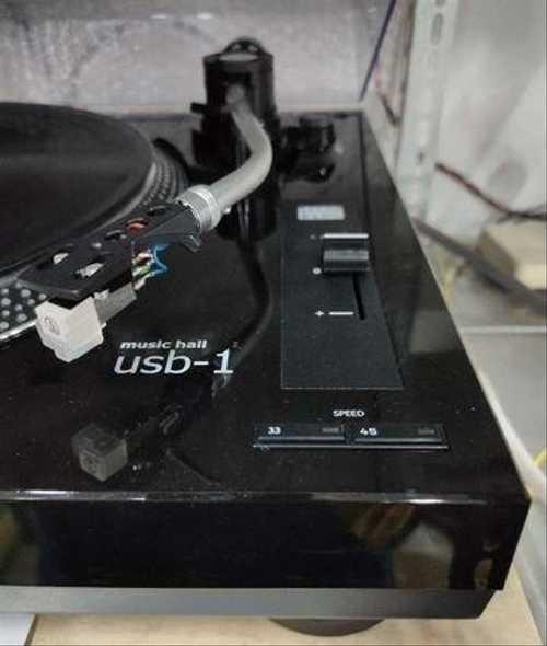 Виниловый проигрыватель Music Hall USB-1