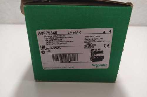 Schneider Electric A9F79340 iC60N C 40A 3P