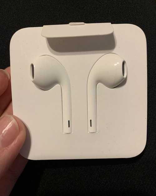 Наушники EarPods