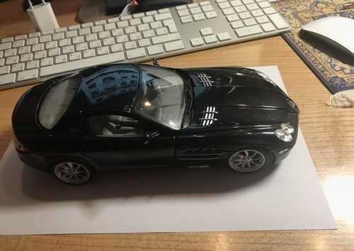 Mercedes Benz SLR McLaren 1/18