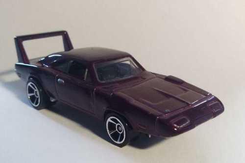 Hot wheels '69 Doge Charger Daytona