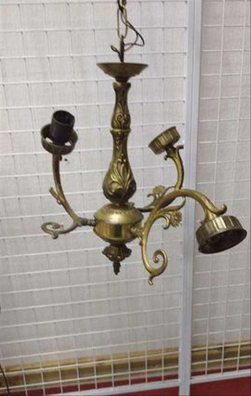 Люстра старая, трехрожковая,литая бронза