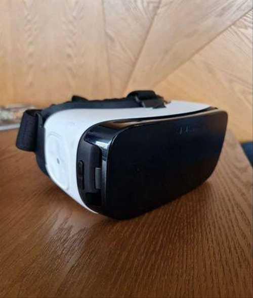 Очки виртуальной реальности Samsung Gear VR oculus
