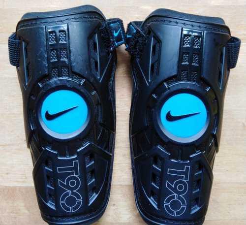 Щитки футбольные детские Nike