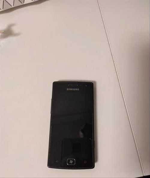 Смартфон Samsung Omnia W