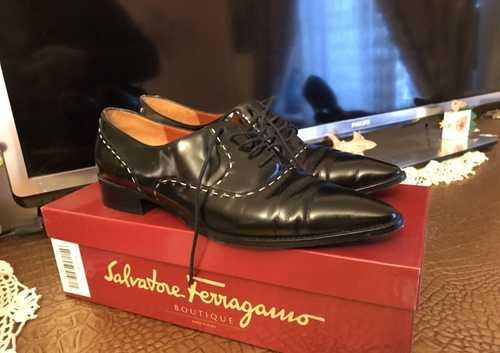 Туфли женские на шнурках Salvatore Ferragamo