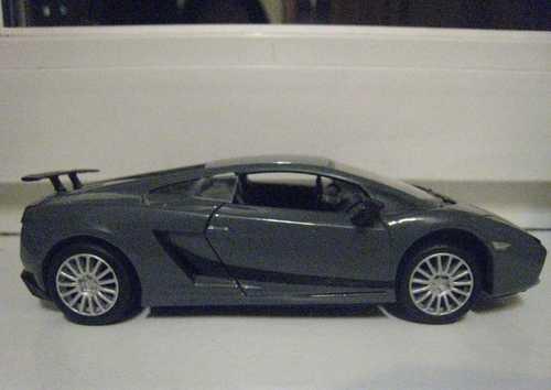Lamborghini Gallardo Superleggera 1:24