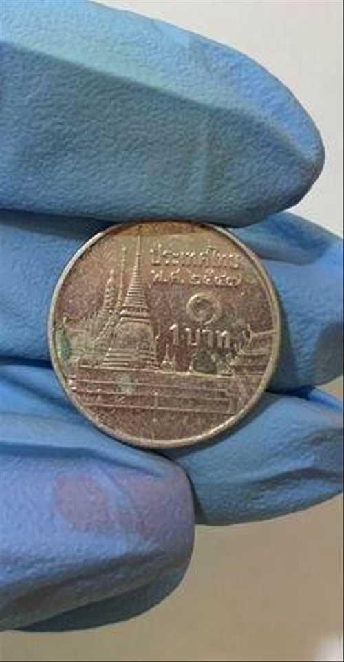 Монета 1 бат Тайланд перевертыш