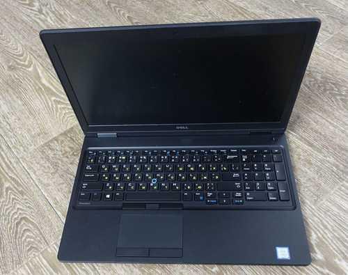 Dell Precision 3520 i5-7440HQ