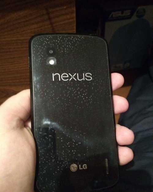 Телефон LG Nexus 4 (на запчасти)