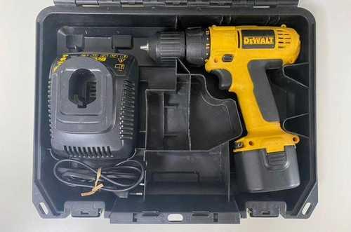 Аккумуляторная дрель-шуруповерт dewalt DC 750