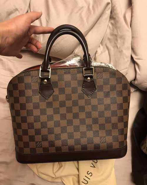 Сумка Louis Vuitton alma