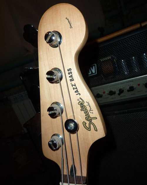 Продам убойный Squier Jazz Bass Std + Dimarzio