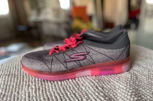 Женские кроссовки skechers 41-42